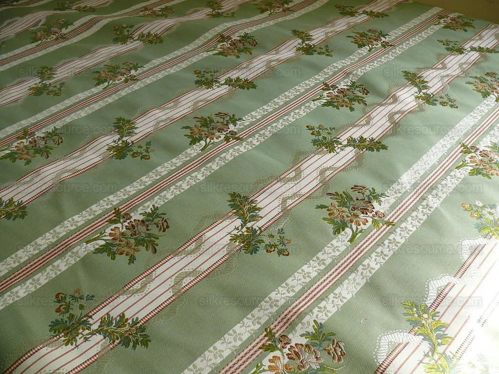 Lee Jofa Maria Brocade Deeper Forest Green Peach Copper Rose White MSR – silkresource.com